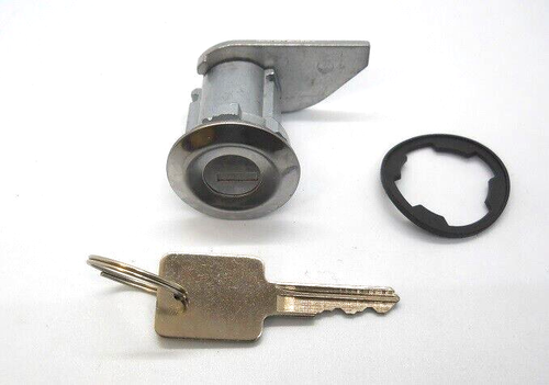 AMC Javelin AMX trunk lock with gasket and replacement key | eBay