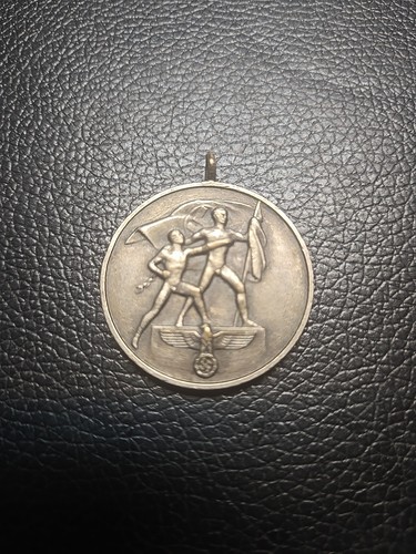 Original WW2 vintage German Entry Into Austria Commemorative medal 13 March 1938 | eBay
