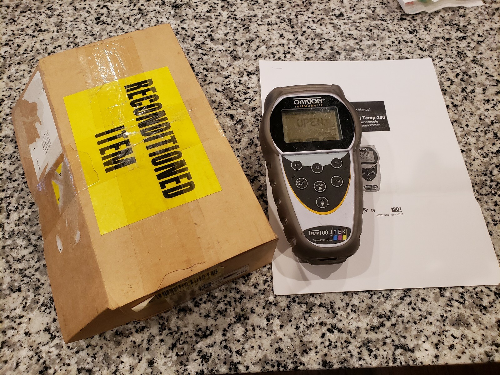 NICE Oakton Temp 100 JTEK Datalogging Dual Thermocouple Thermometer 0 ...