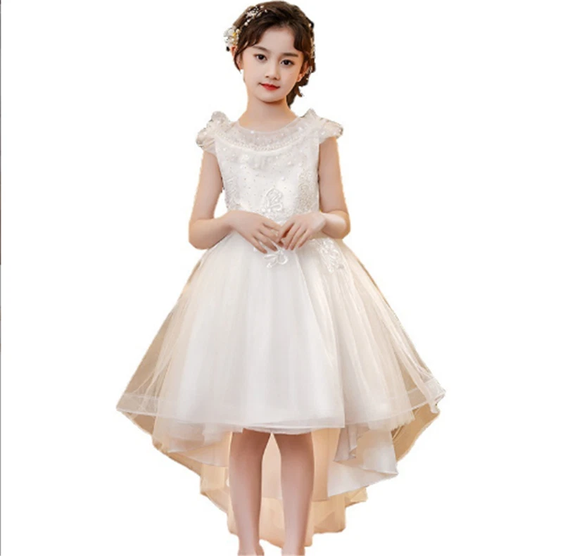 Models Girls In Dresses