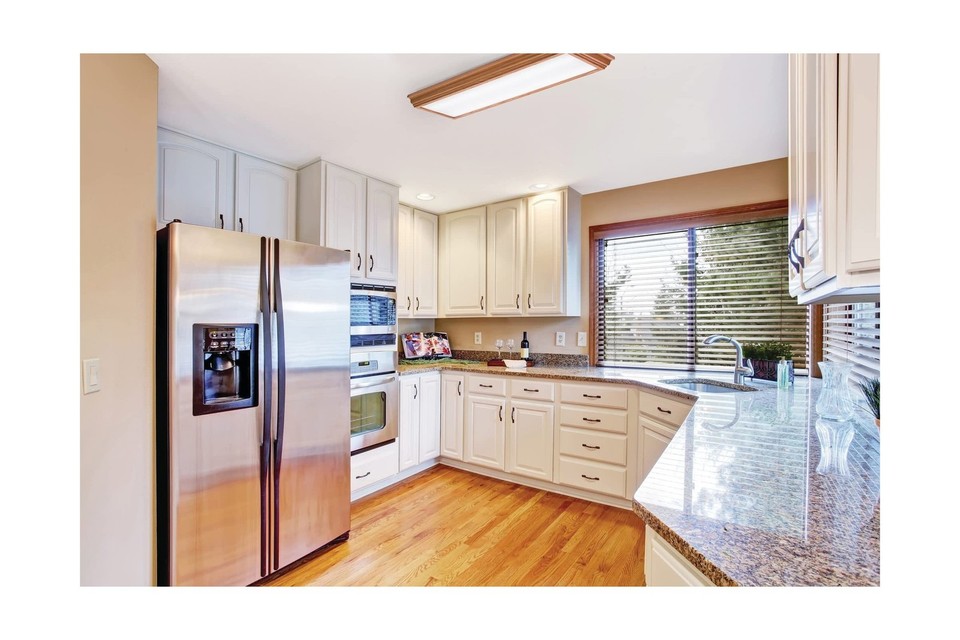 LED Kitchen Light Fixture 4 Foot Flush Mount Cool White 4000K 35W ...
