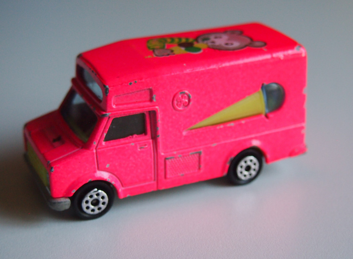 FRANCE Majorette FOURGON ECH 1/67 NO 224-259 PINK ICE CREAM TRUCK VHTF ...