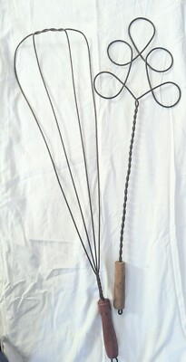 Primitives - Rug Carpet Beater