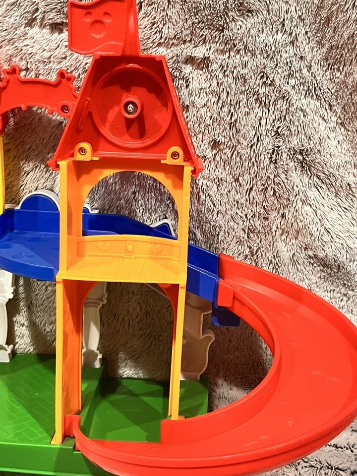 Fisher-Price Little People Magic of at Disney Day Castle Playset Mickey ...