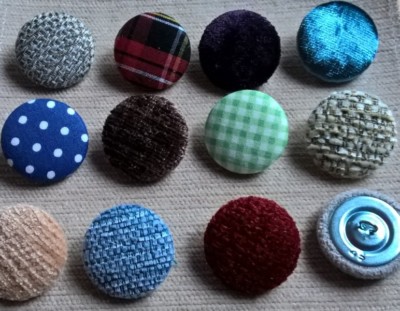 Wire Loop Back Upholstery Buttons Covered In Your Own Fabric - 45L ...