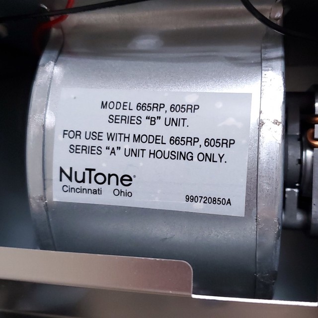NuTone 665RP 70 CFM Ceiling Exhaust Fan with Light Heater for sale ...