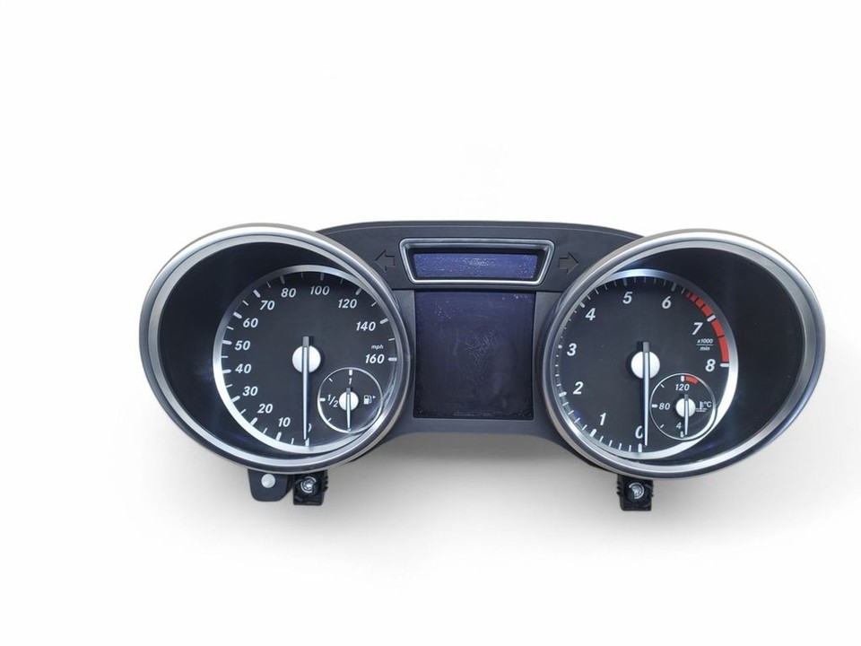 A1669003106 Mercedes-Benz GL X166 2013 speedometer instrument cluster ...