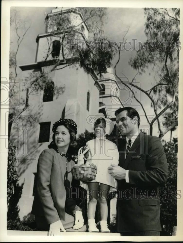 Christina Gavin Actress