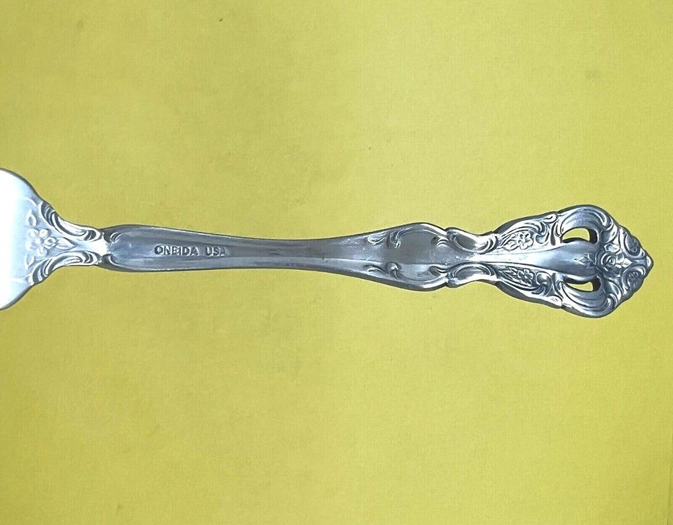 ONEIDA HEIRLOOM CUBE MICHELANGELO GLOSSY STAINLESS FLATWARE FLORAL ...