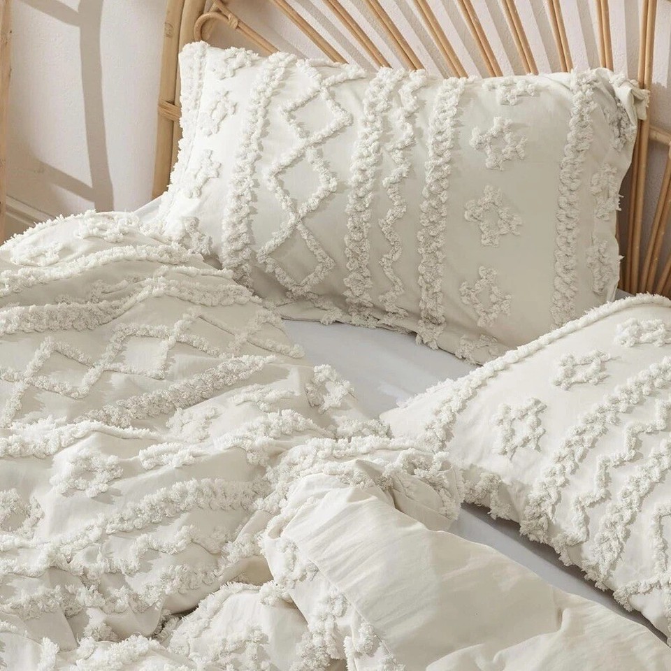 Share NEW Anthro Beige Boho Queen King Size Tufted Fringe Bedding Duvet ...