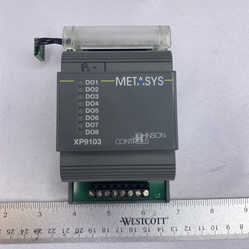 Johnson Controls Metasys Expansion Module Model XP9103-8304 8 Digital ...