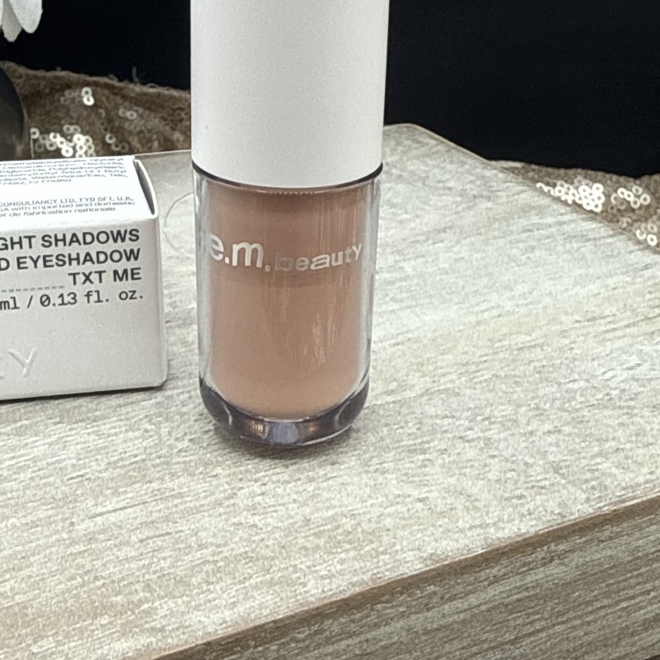 r.e.m. Beauty Midnight Shadows Liquid Shadow Shade TXT ME - NIB $16 ...