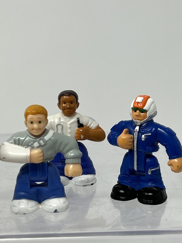 Fisher Price GeoTrax Coastal Rescue Chopper Helicopter With 3 Figures ...