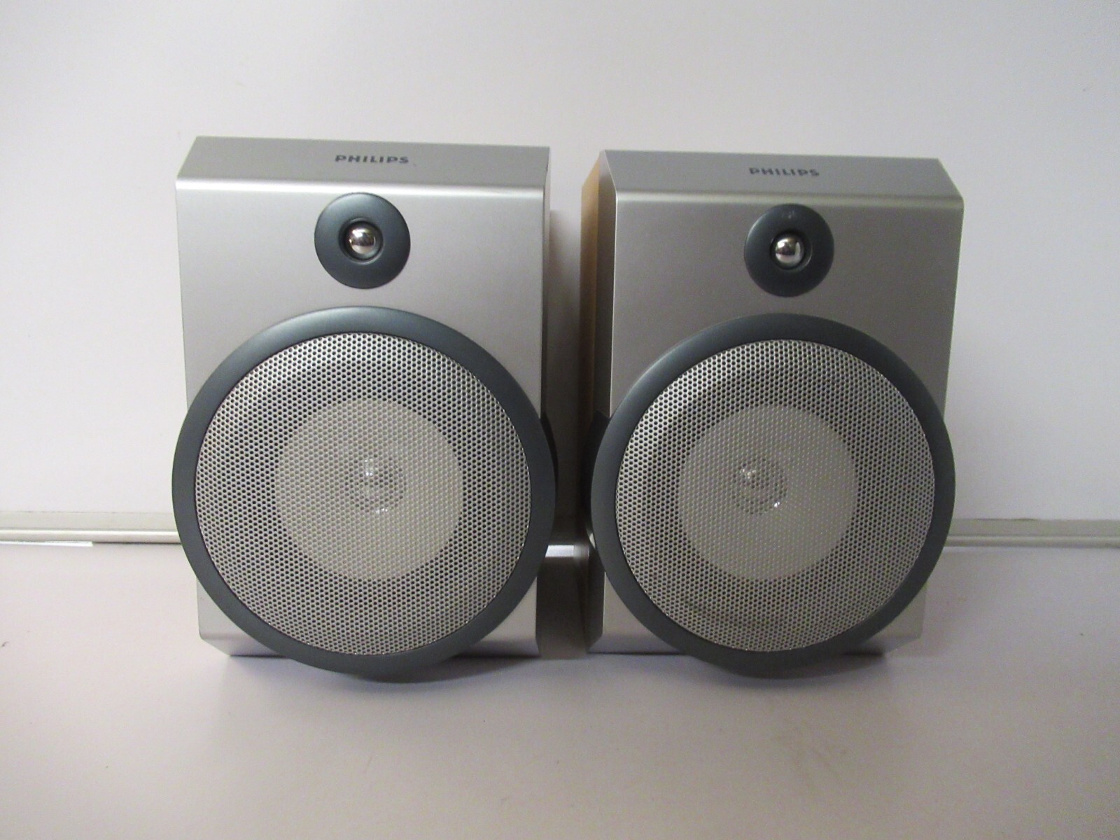 Philips FWB-MC150/00 6 OHMS Book Shelf Speakers 9" inch | eBay UK
