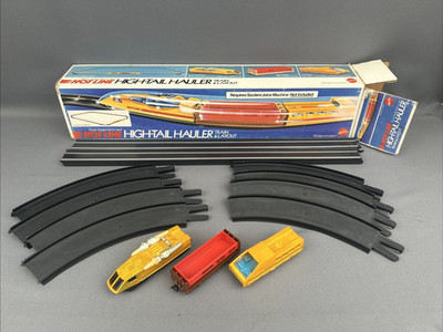 Mattel Hot Wheels Hot Line High-Tail Hauler Train & Layout Track Set | eBay