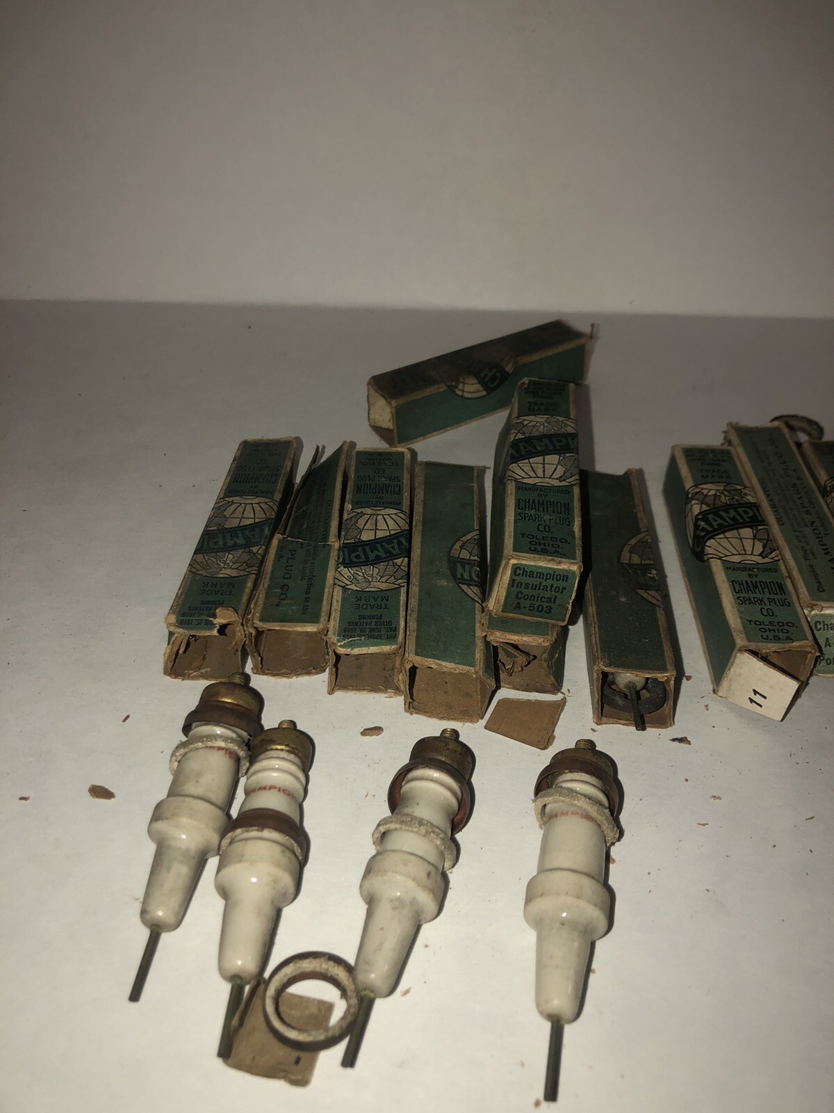 Champion Vintage Spark Plugs Porcelain A-103,A-104,A-503 Lot Of 14 | eBay