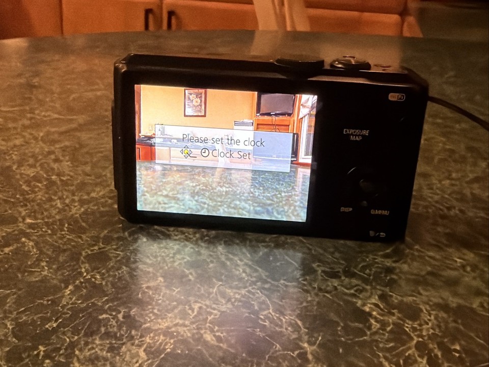 Panasonic LUMIX DMC-ZS30 Compact Digital Camera w/ Battery & Charger ...