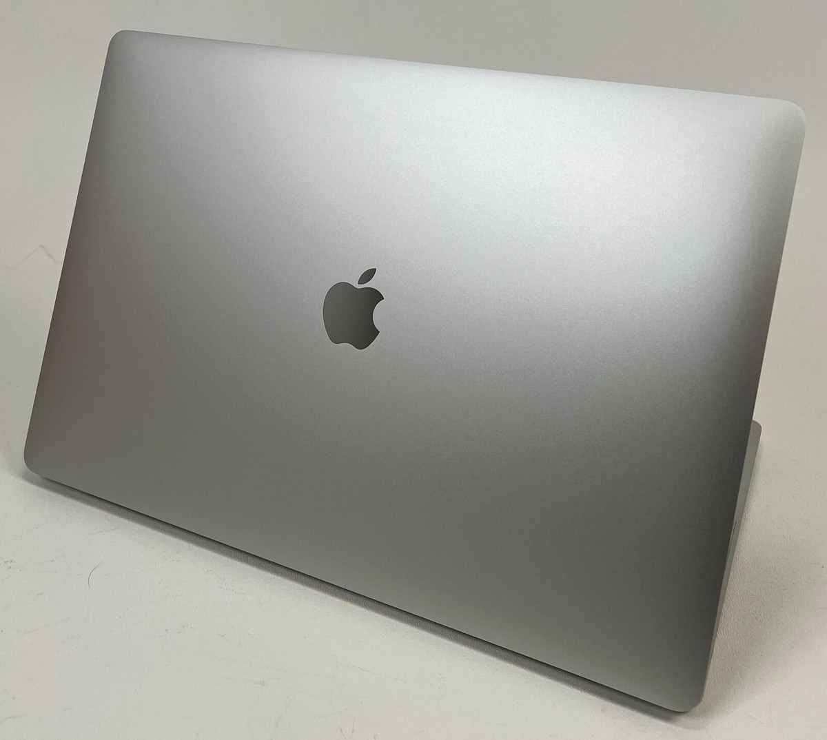 OPEN BOX* Apple MacBook Pro 16 OPEN BOX* Apple MacBook Pro 16