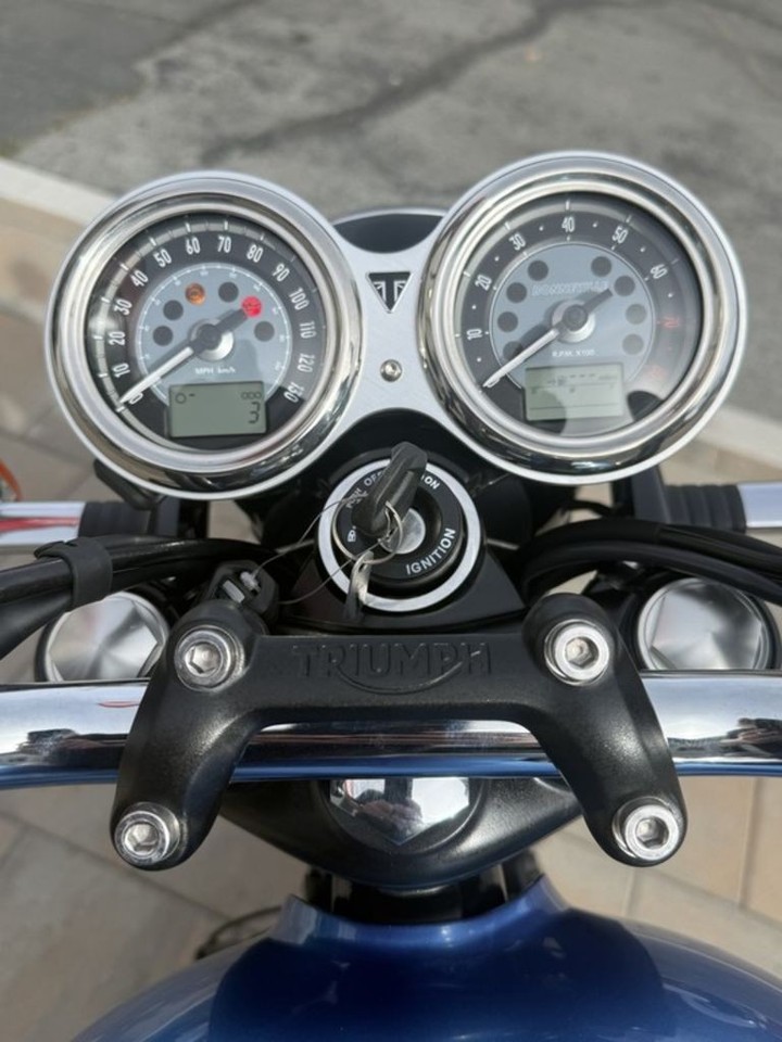 2026 Triumph Bonneville T120 Aegean blue | eBay