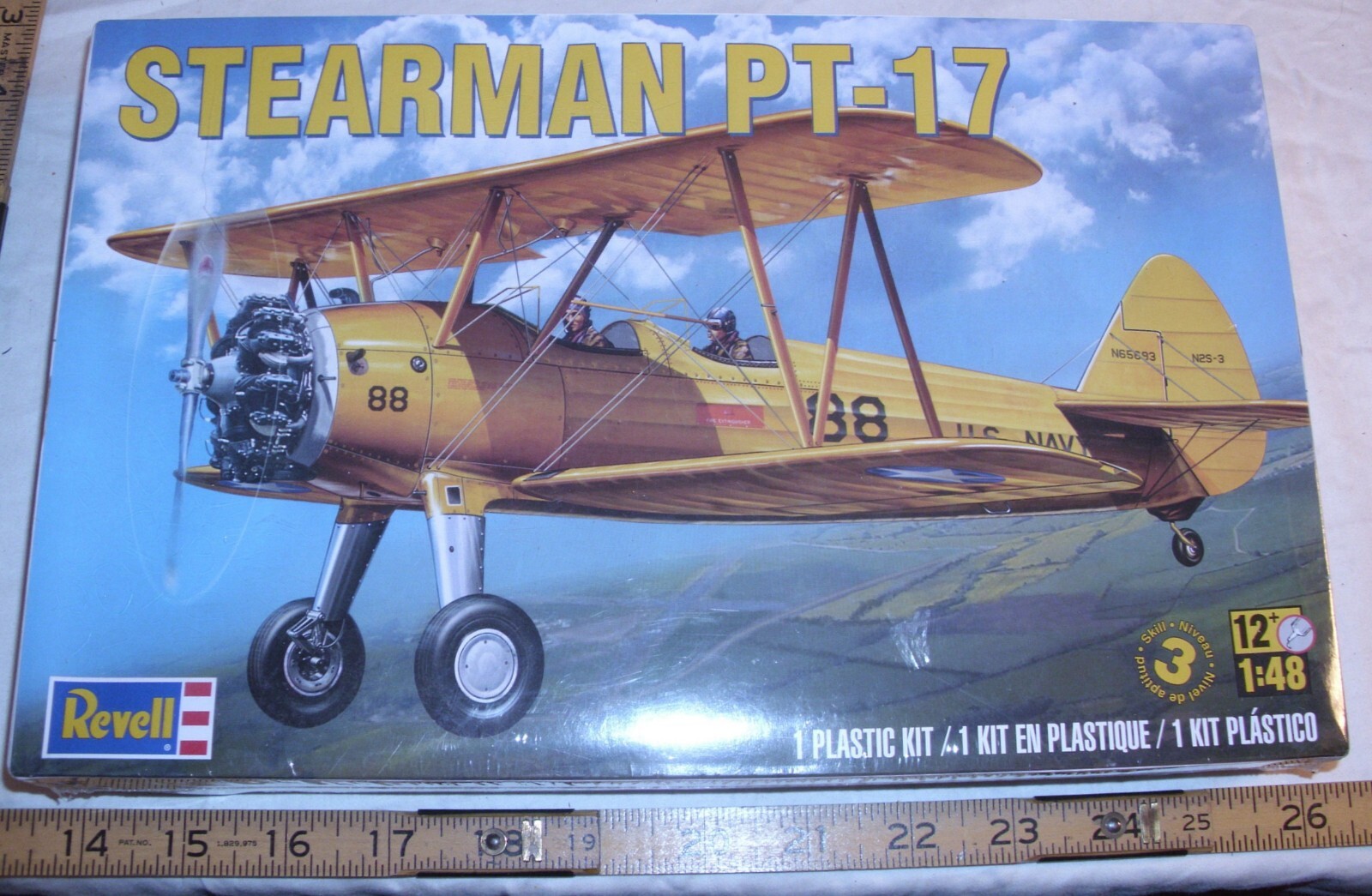 REVELL STEARMAN PT-17 WWII MODEL AIRPLANE MODEL KIT BOXED 1/48 85-5764 ...