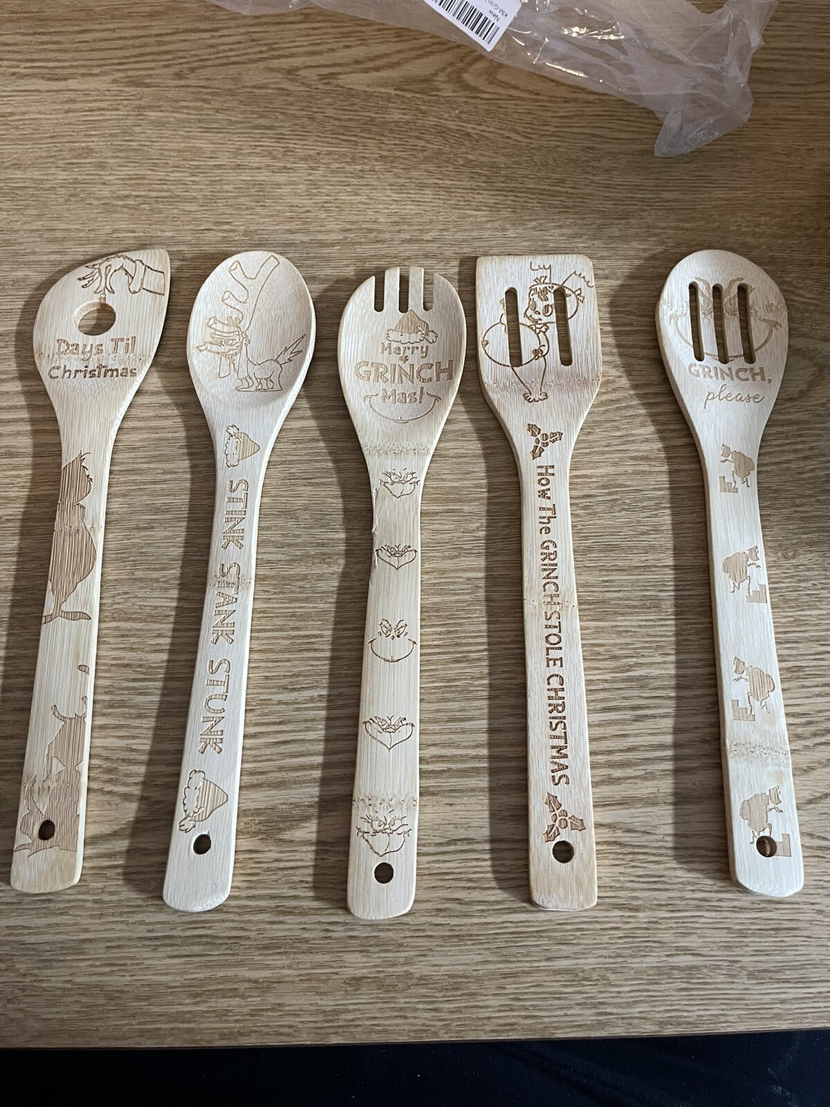 5 pc The Grinch Merry Christmas Wooden Spoon Set New Dr Seuss | eBay