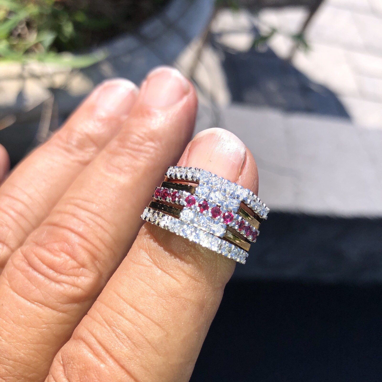 18 kt antique diamond & ruby Designer Made ring. - Gem