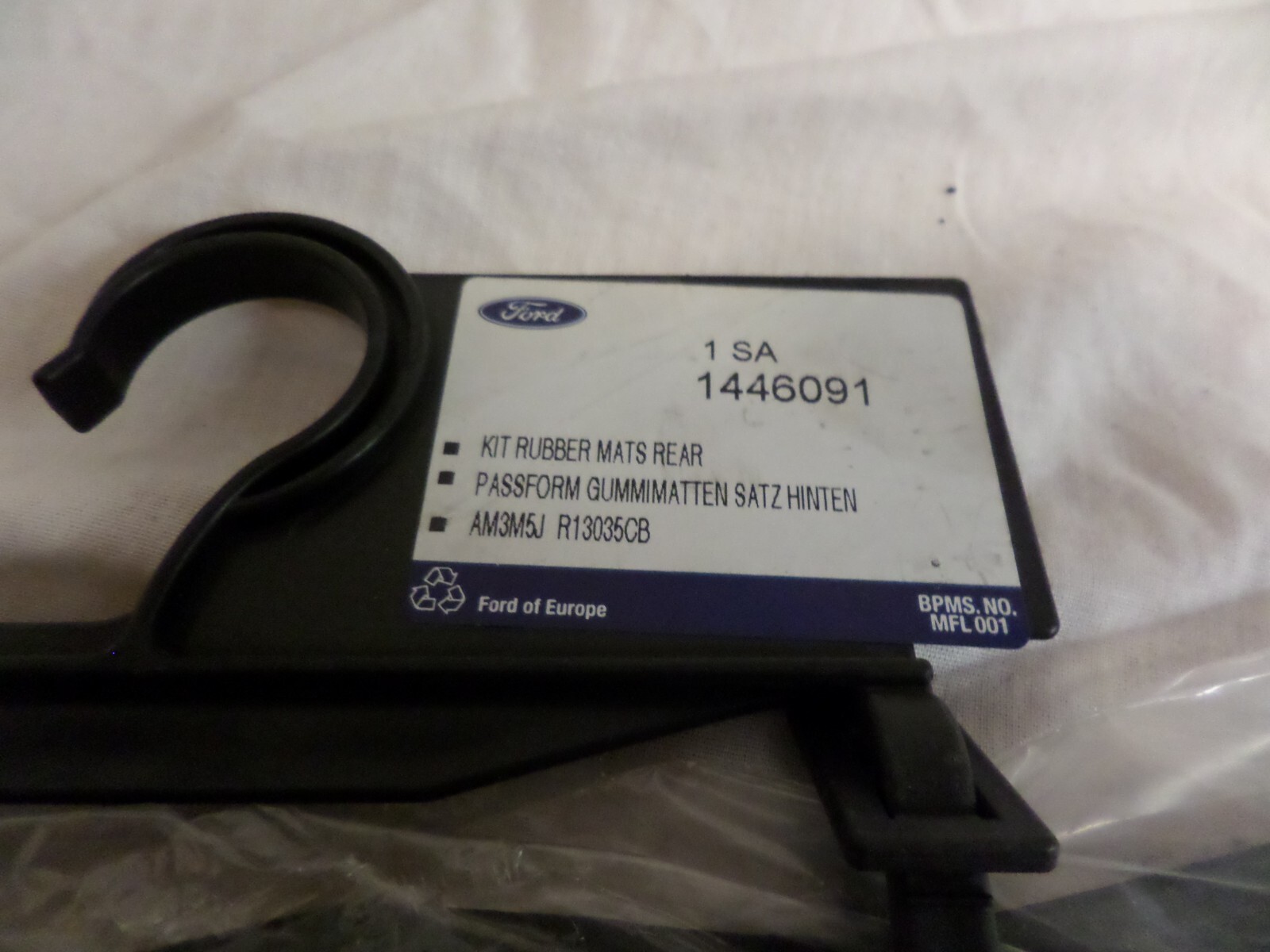 Genuine Ford C Max Mk1 Focus Mk2 Rear Rubber Floor Mats With Clips ...