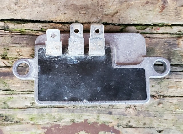 Cub Cadet Km-21066-7017 Voltage Regulator Z Force Rzt LTX LX 1042 SX Sz ...