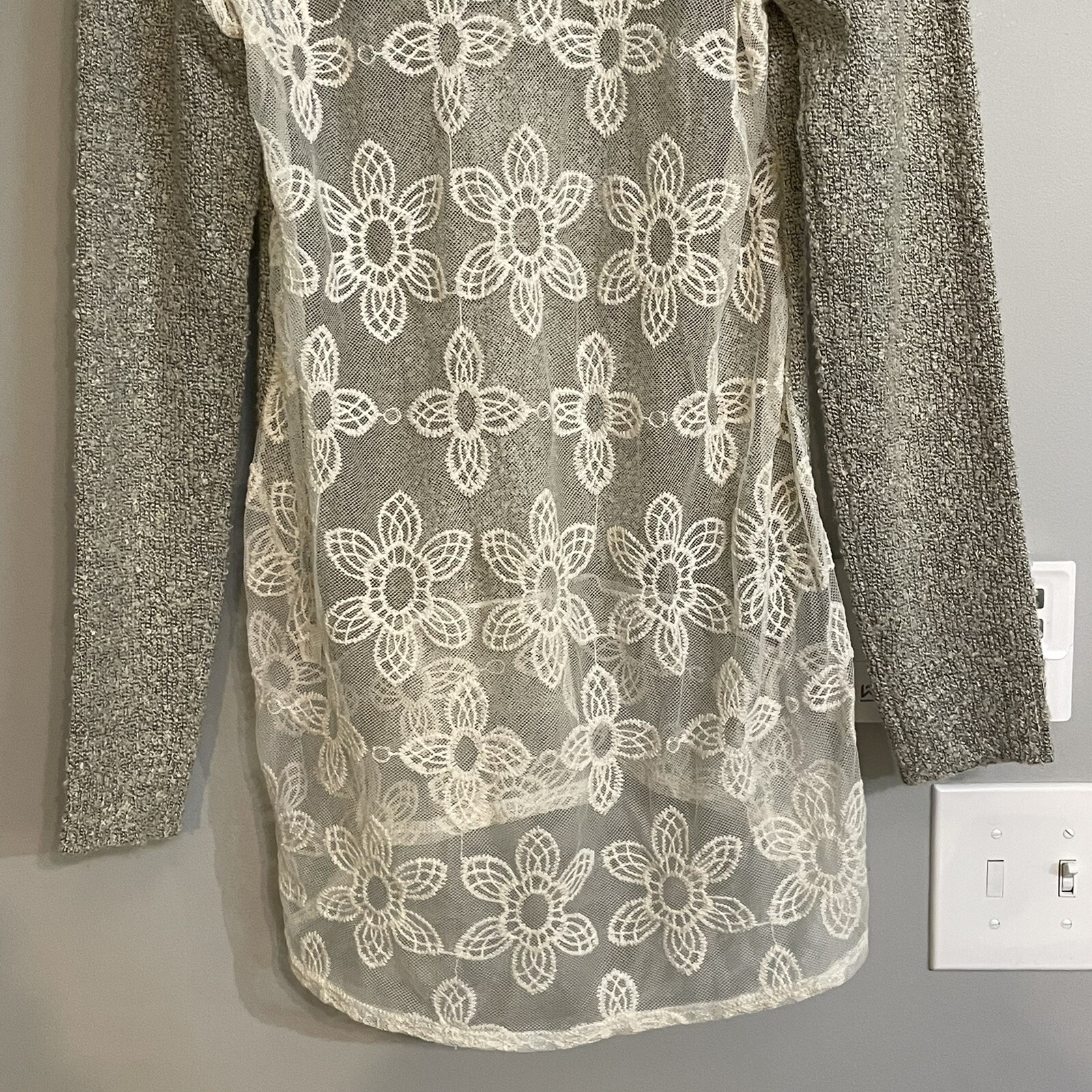 Hem & Thread Top Lace Shoulders And Back Pullover Swe… - Gem