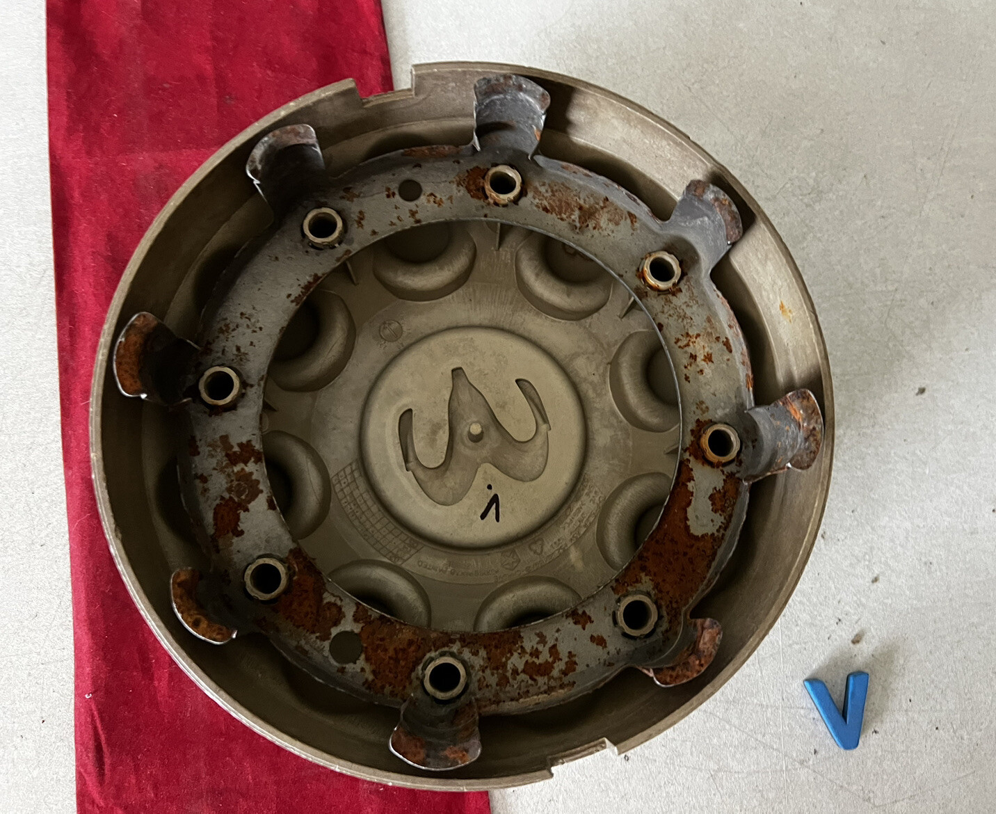 #V 03- 13 Dodge Ram 2500 3500 Silver Wheel Center Cap NON DUALLY ...