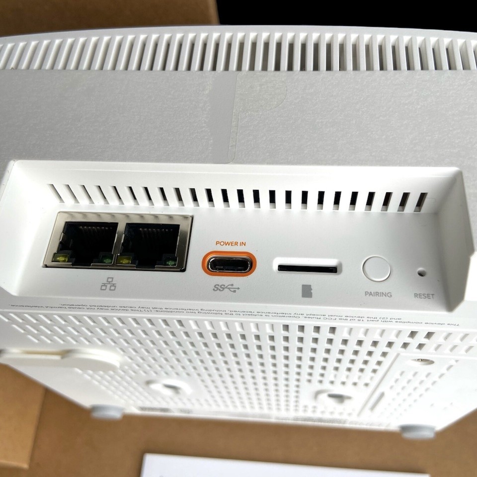 Ring Alarm Pro Base Station with Built-in eero Wi-Fi 6 Router and 24 ...