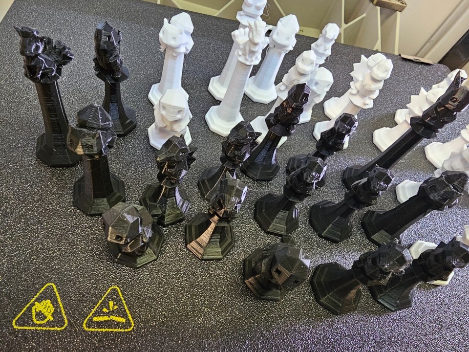 Complete Pokemon Chess Set Squirtle Pikachu Charmander Pokeball ...