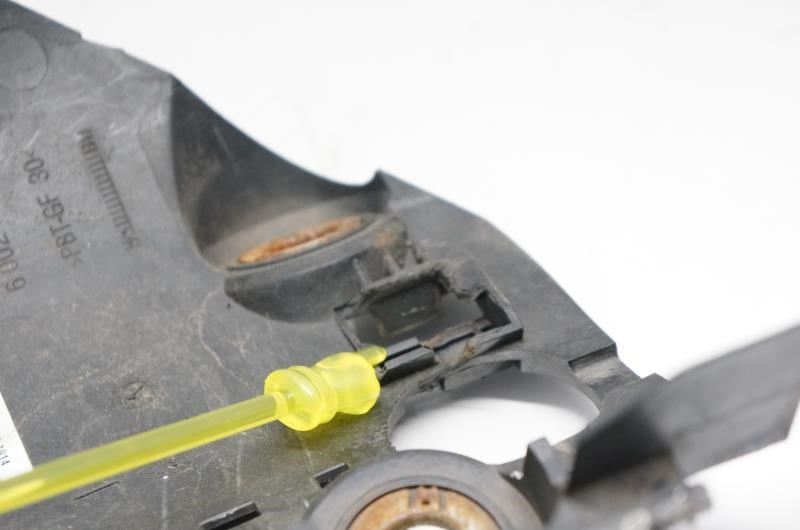 *READ* 2010 Volkswagen Beetle Headlight Mounting Bracket Left 1C0941053 ...