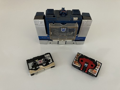 Transformers g1 1984 Soundwave With Lazebeak And Frenzy Cassette tapes ...