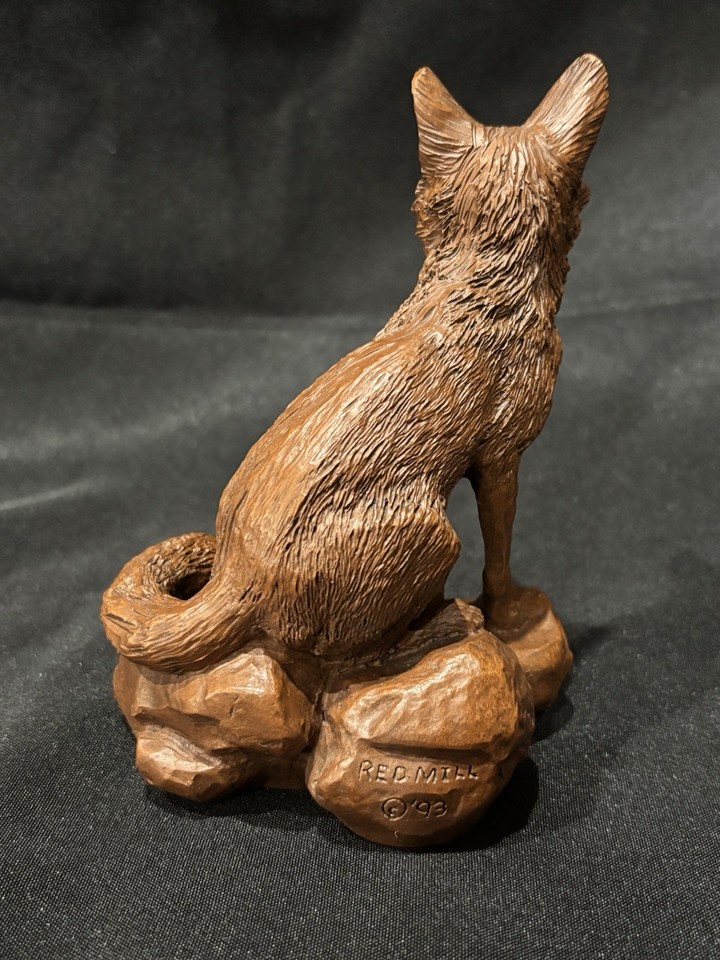 Vintage 1993 Red Mill Red Fox Resin / Pecan Hand Carved Sculpture 5 1/4 ...