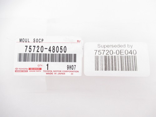 Genuine OEM Toyota 75720-0E040 Passenger Front Belt Molding Window ...