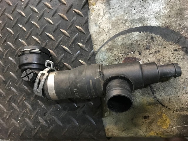 LAND ROVER OEM 06-09 Range Rover 4.4L-V8 Radiator-Hose & Tube PCH501310 ...