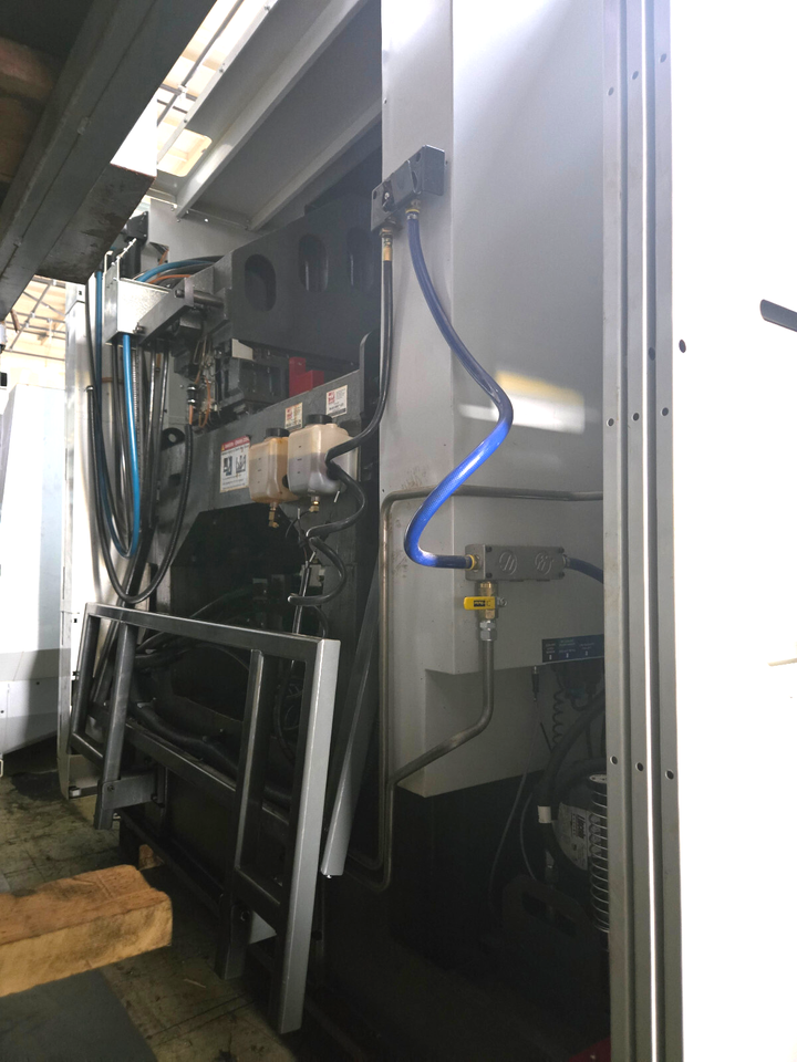 2015 HAAS UMC-750SS 5-AXIS CNC Vert. 30"x20" MILL Center 30HP w ...