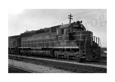 Atlantic Coast Line diesel locomotive #1025 5x7 | eBay