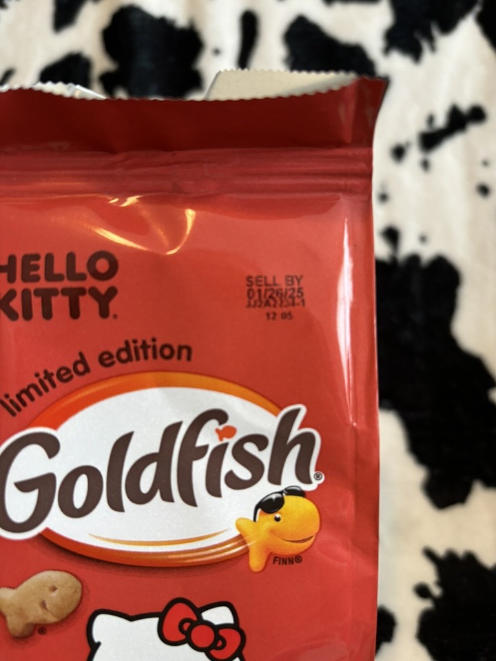 Hello Kitty Limited Edition Goldfish | eBay