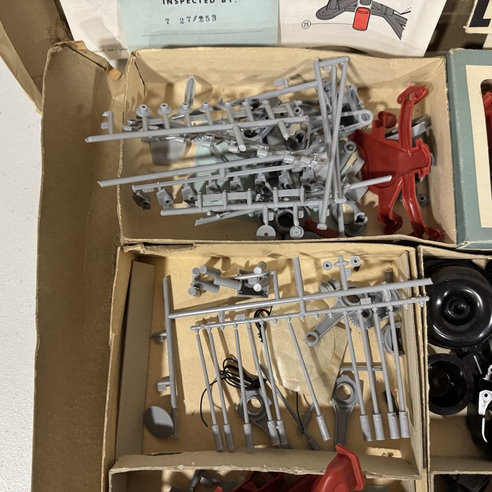 FOR PARTS Vintage Renwal Model 1960's The Visible V8 Engine Model ...