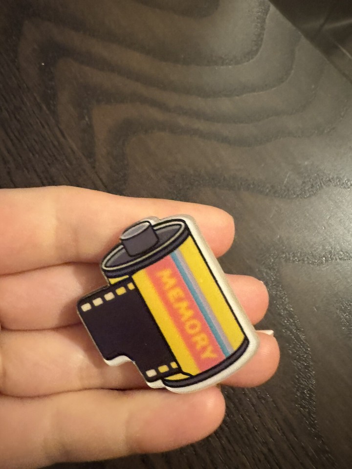 80s 90s Y2K Vintage Retro Memory Film DSLR Pink Camera Brooch Pin ...