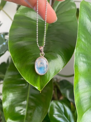 Good Looking Moonstone Gemstone 925 Sterling Silver Handmade Pendant V ...