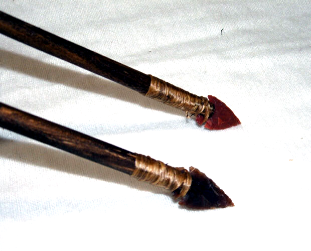 21" Leather Leather Quiver w/ Medicine Wheel & 2 Arrows Native American ...