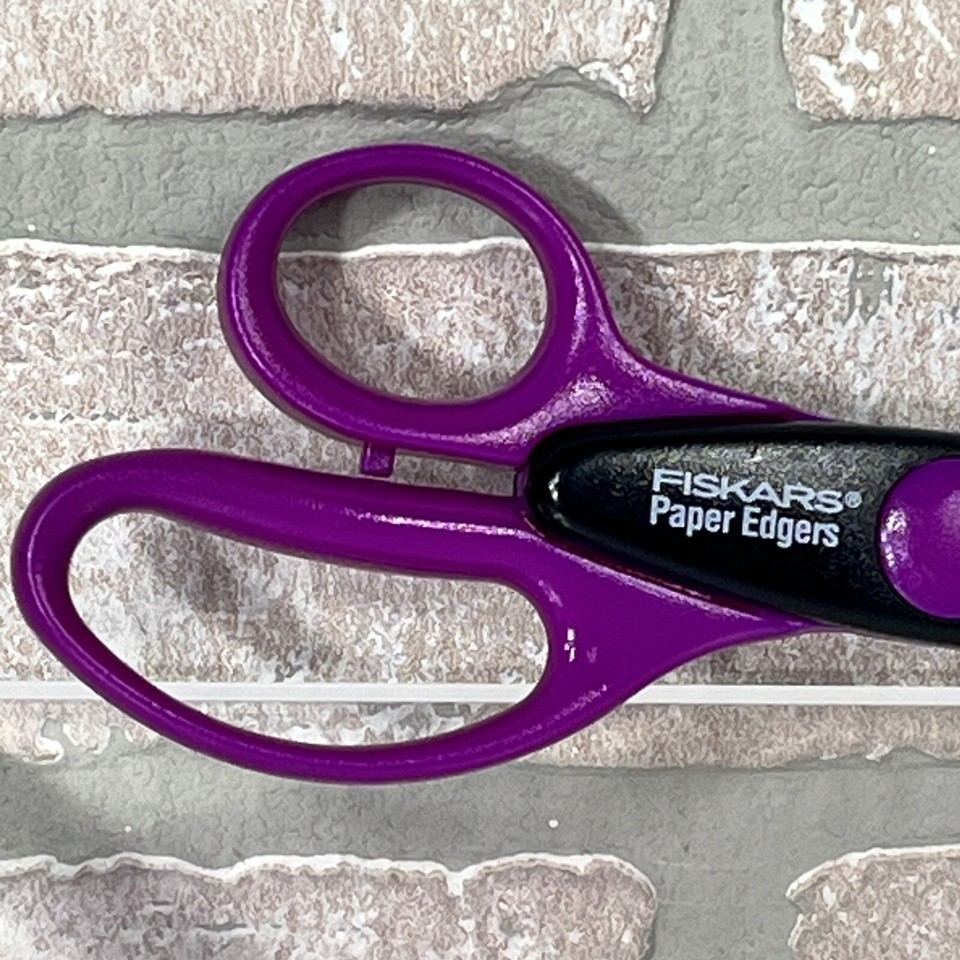 Fiskars Paper Edgers Scallop Edge Scissors Crafts Scrapbooking Crafting ...