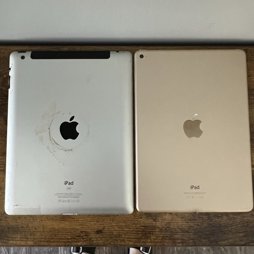 Lot of 2 Apple iPads A1403 (32GB) & A1566 – Broken/Cracked – For Parts ...