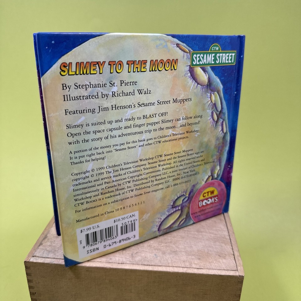 VTG Muppets Sesame Street Slimey to the Moon Book & Puppet Astronaut ...