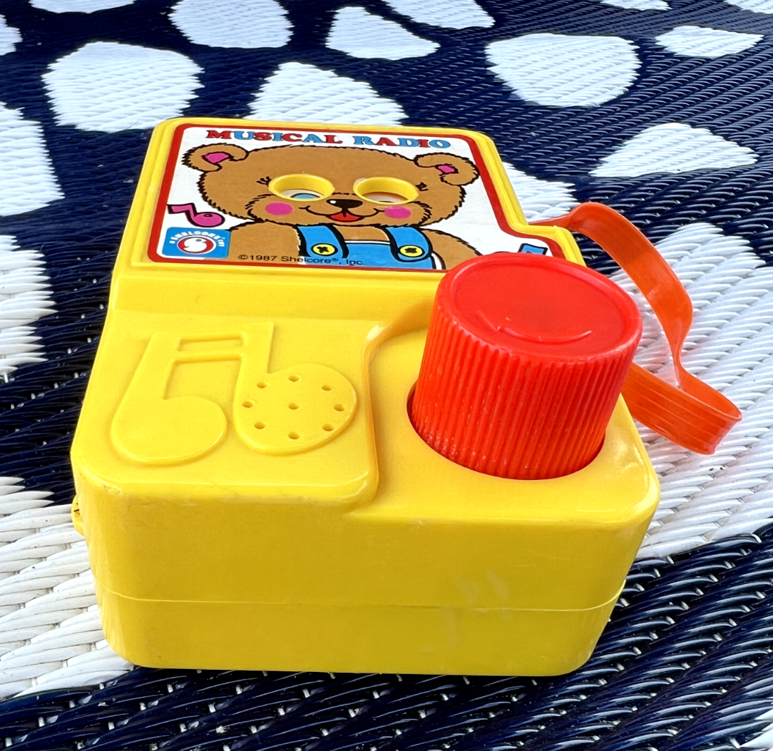Shelcore Music Radio Toy Kids VIntage 1982 Sound Box Yellow Bear | eBay