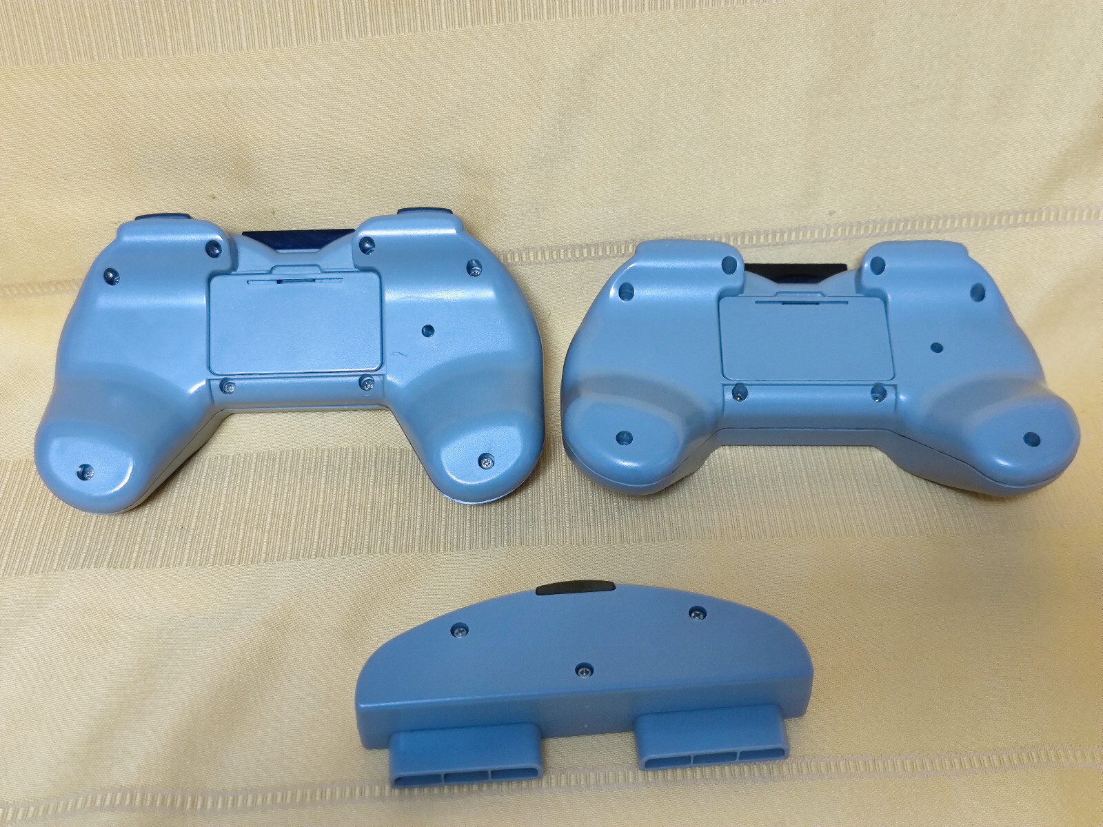 Sony Playstation 1 PS1 - Docs wirelles kabellose Controller 2 Stk mit ...