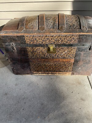 ANTIQUE VINTAGE DOME TOPPED METAL WOOD STEAMER TRUNK STORAGE CHEST | eBay
